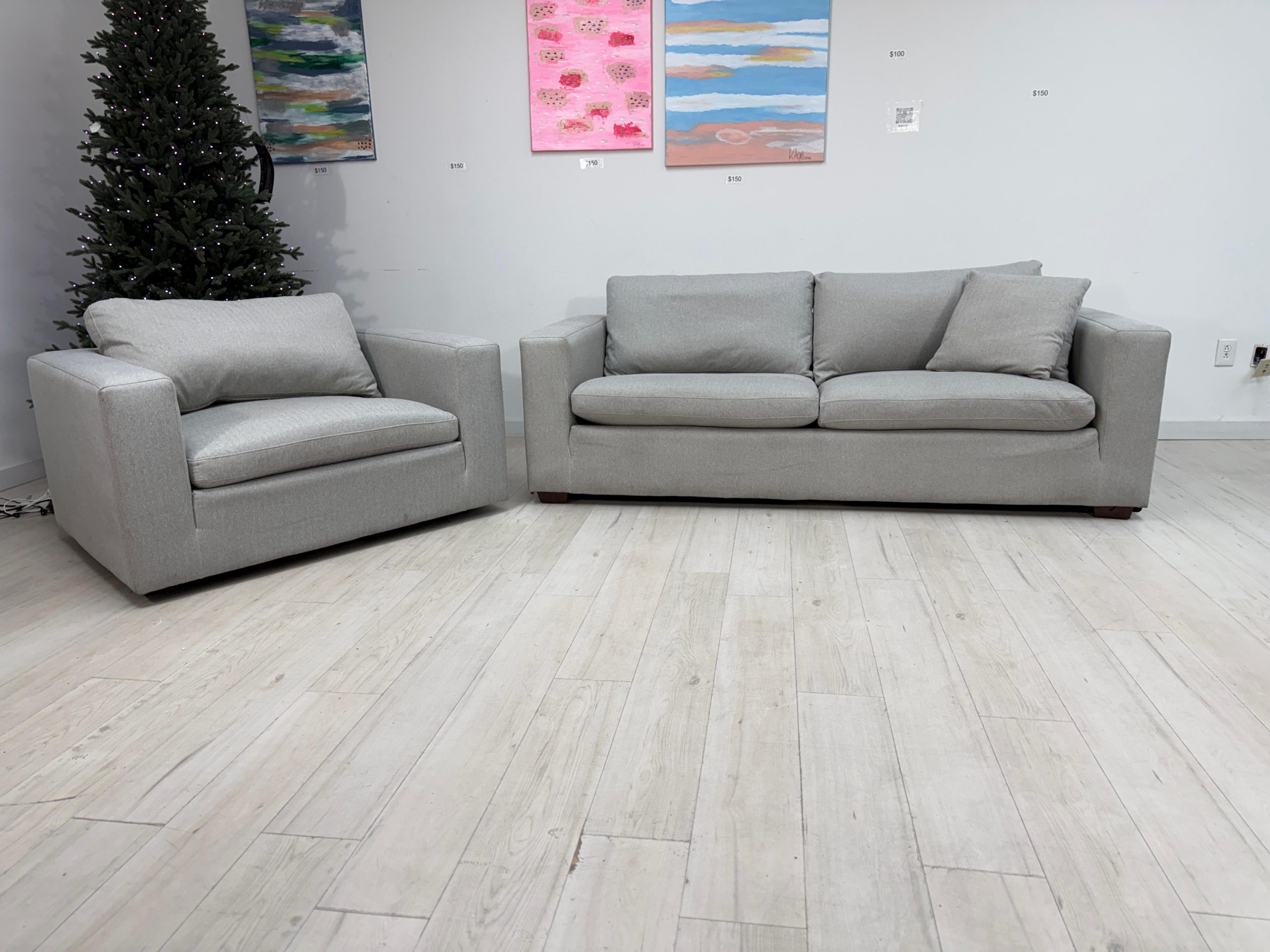 Thomasville Hoxton Sofa And Oversized Swivel Chair